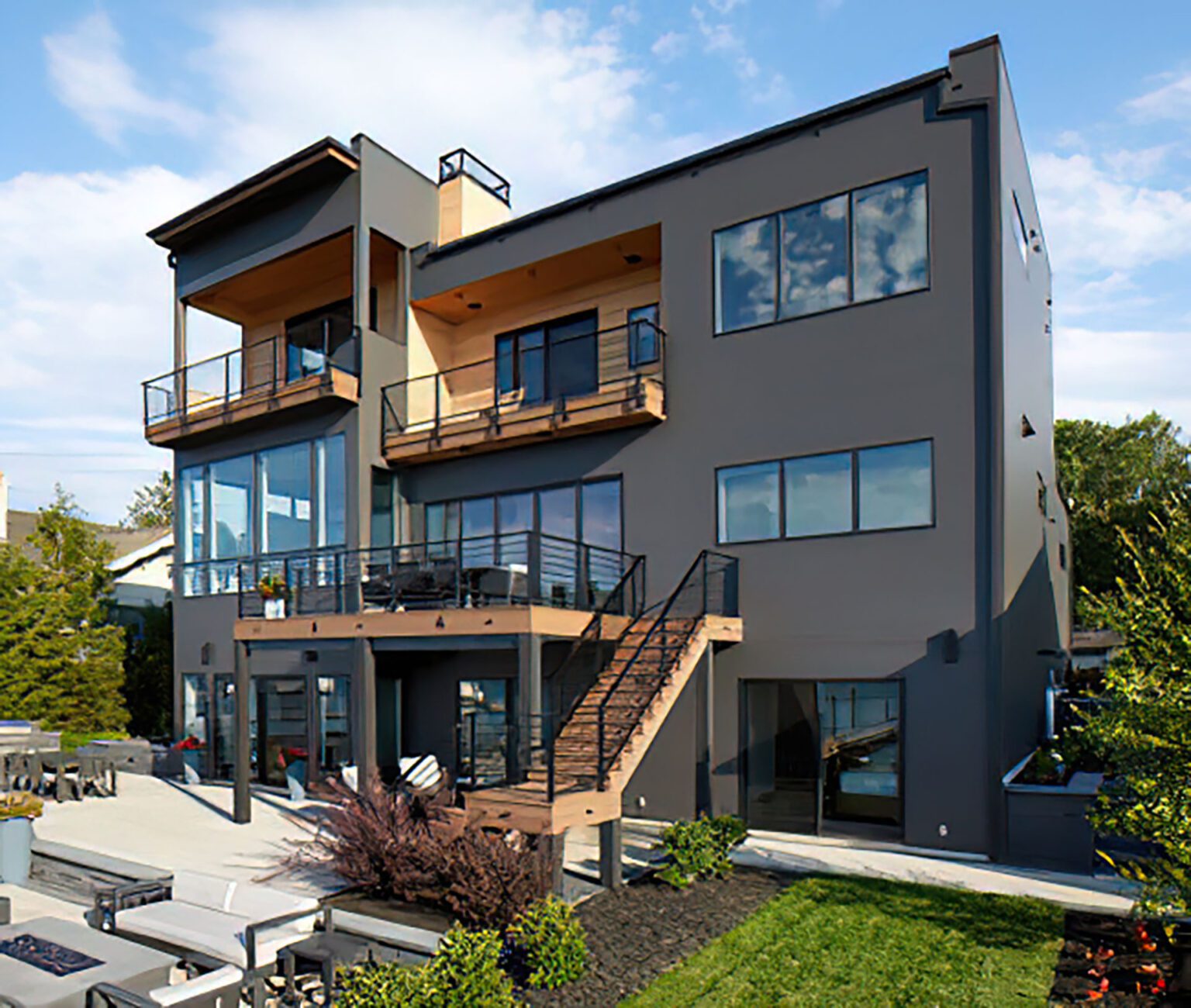 Mead Lumber - Quality Edge